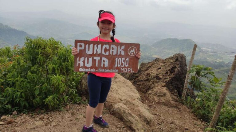 Gunung Kuta Bogor - Daya Tarik Wisata, Lokasi dan HTM Terbaru